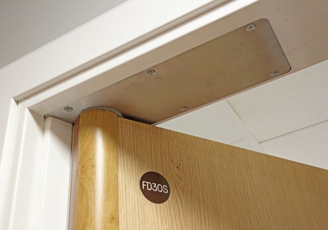 Sureclose (Anti-Ligature Concealed Door Closer) - Safehinge EN-US